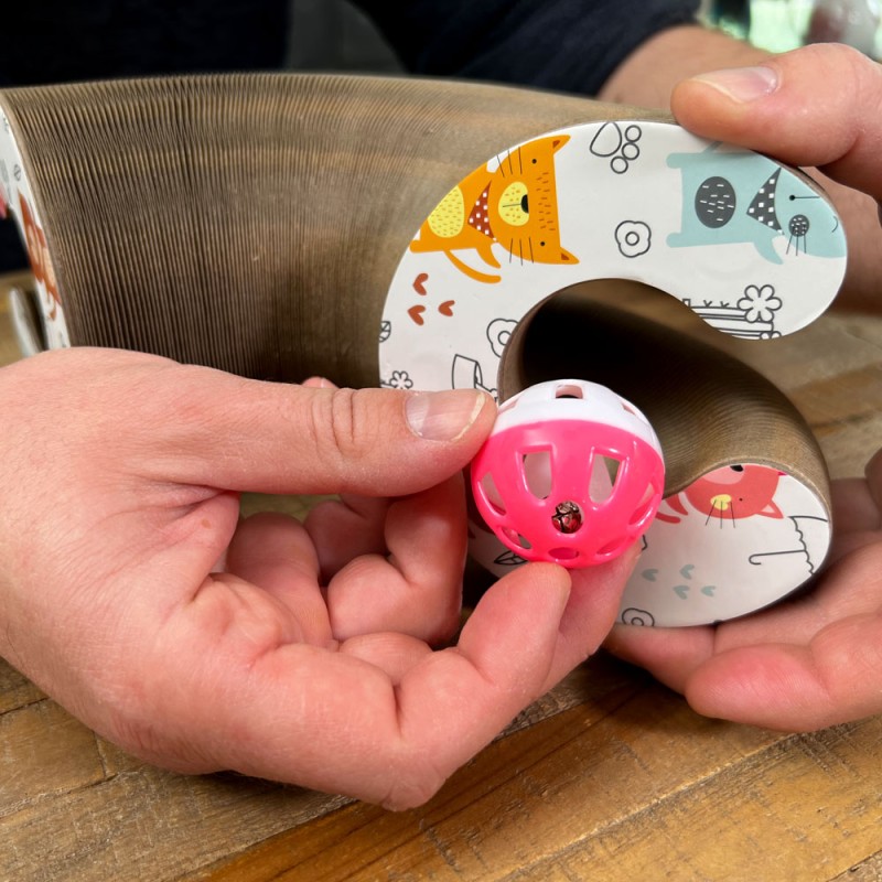 Jouet-griffoir modulable pour chat en carton Max&Mitzy