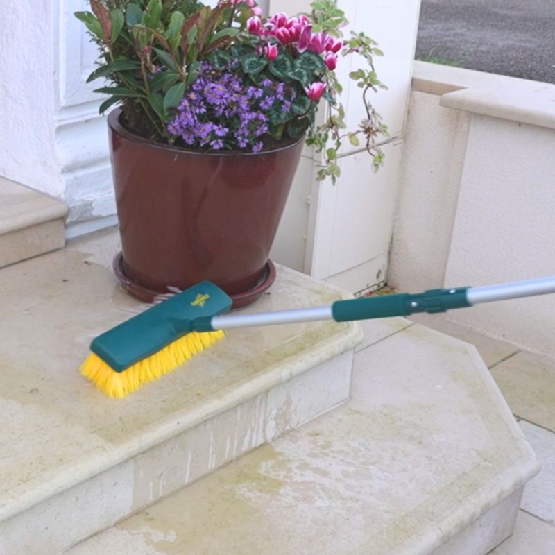 Balai brosse à jets pour l'extérieur - JET BROSSE de Gardirex
